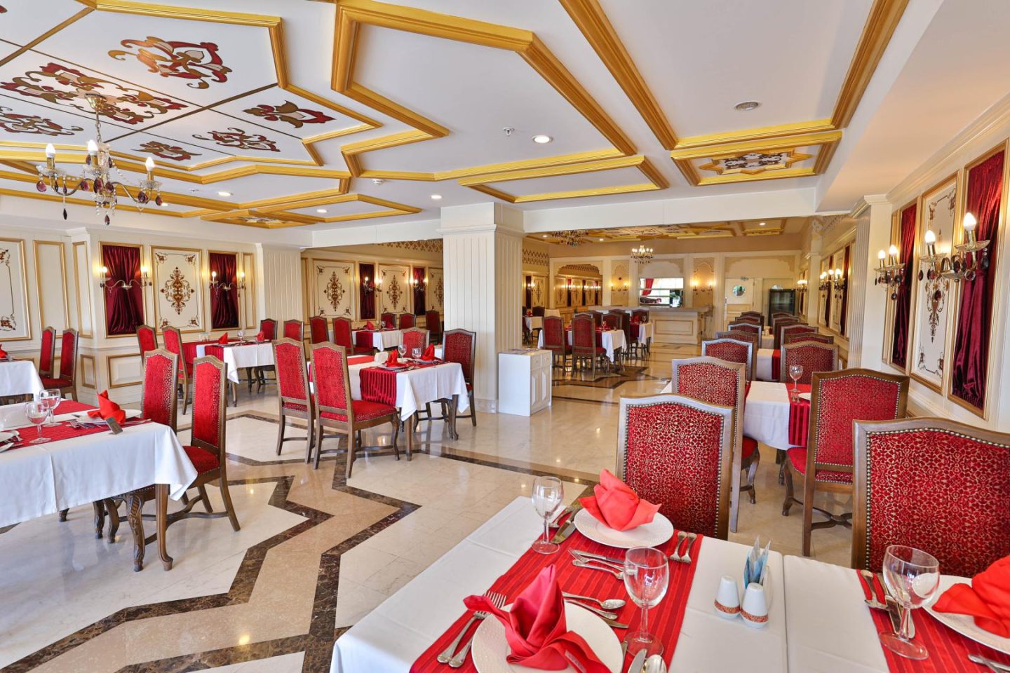 Dining - Diamond Excellence Resort & Spa